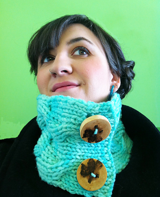 Ravelry: Meander Cowl pattern by Mercedes Tarasovich
