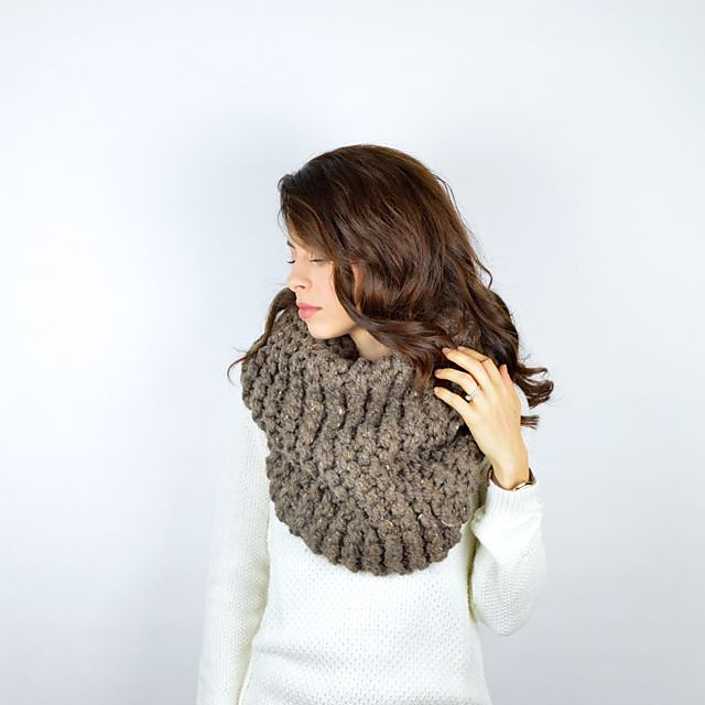 Ravelry: Outlander Inspired Chunky Cowl pattern by Karla Duke