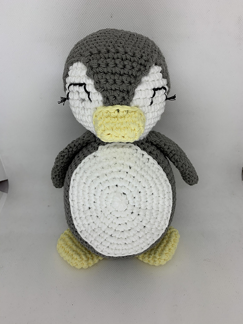 Ravelry: Penguin Stuffed Animal pattern by The Wool Goddess