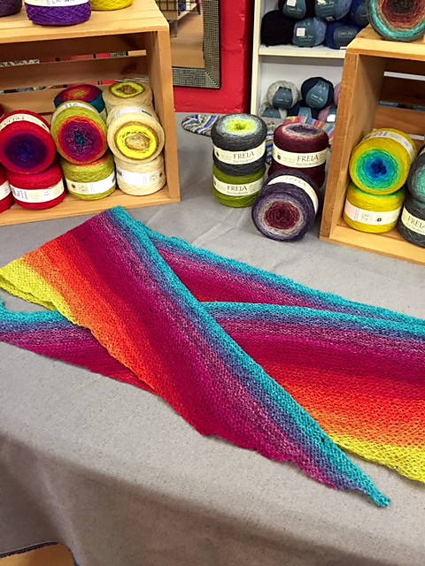 Ravelry: Swoop pattern by River Colors Studio