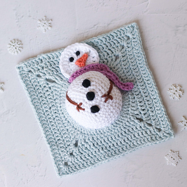 Ravelry: Snowman granny square pattern by Caitie Moore (Thoresby Cottage)
