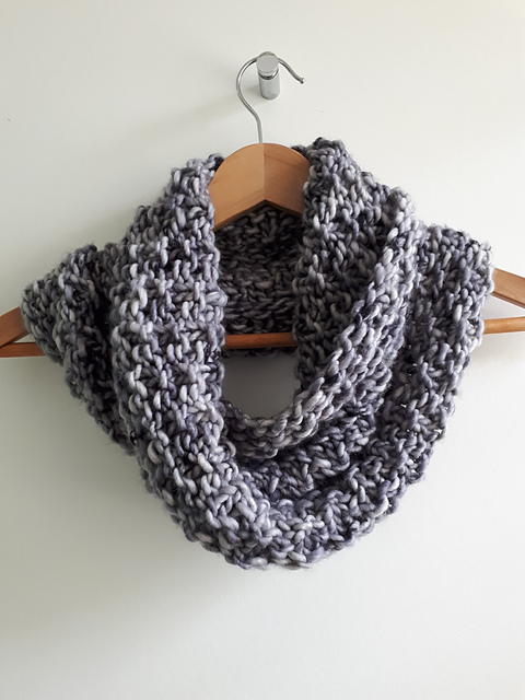 Ravelry: Moebius Sequence Cowl pattern by Cath Ward