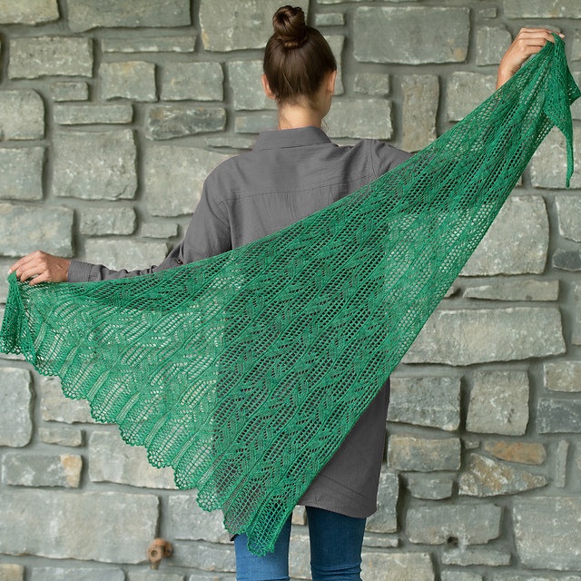 Ravelry: Waving Leaves pattern by Kirsten Kapur