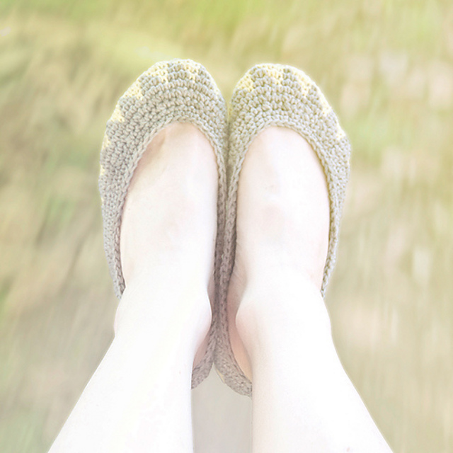 Ravelry: PICNIC Flat Shoes pattern by Ana Tenorio