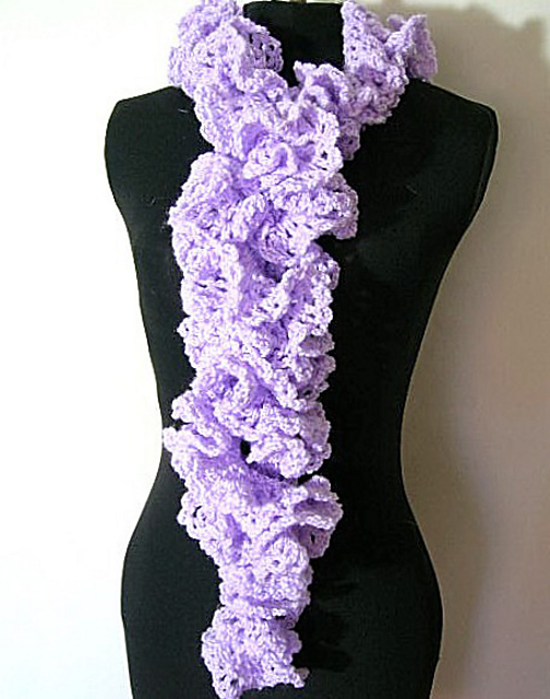 Ravelry: Ruffled Boa Scarf pattern by Timary Peterson