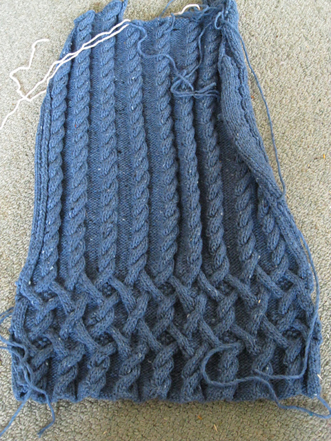 Ravelry: Rope Tricks pattern by Susan Guagliumi