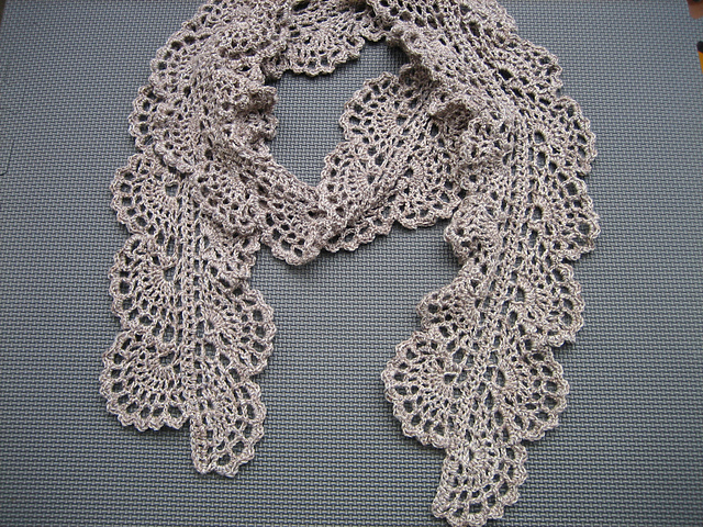 Ravelry: Amore Scarf pattern by Gayle Roehm