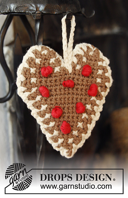 Ravelry: 0-1002 Gingerbread Heart pattern by DROPS design