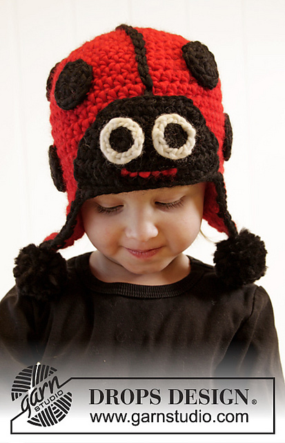 Ravelry: 0-1015 Lady bug hat with ear flaps pattern by DROPS design