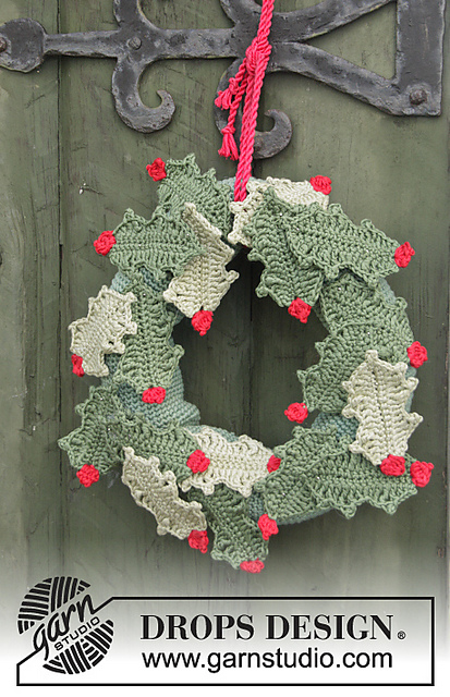 Ravelry: 0-1058 Open for Christmas! pattern by DROPS design