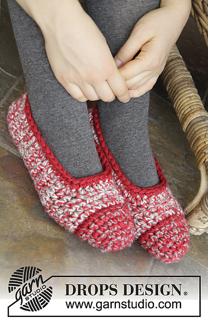 Ravelry: 0-1067 Merry Slippers pattern by DROPS design