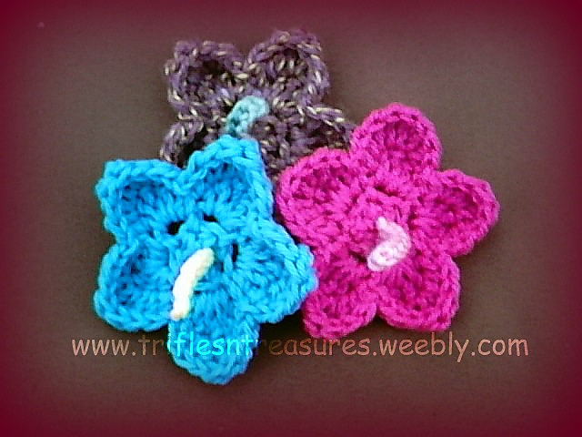 Ravelry: Hibiscus Flowers pattern by Tera Kulling