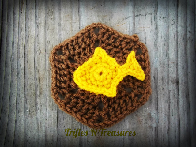 Ravelry: Fish Hexagon Motif pattern by Tera Kulling