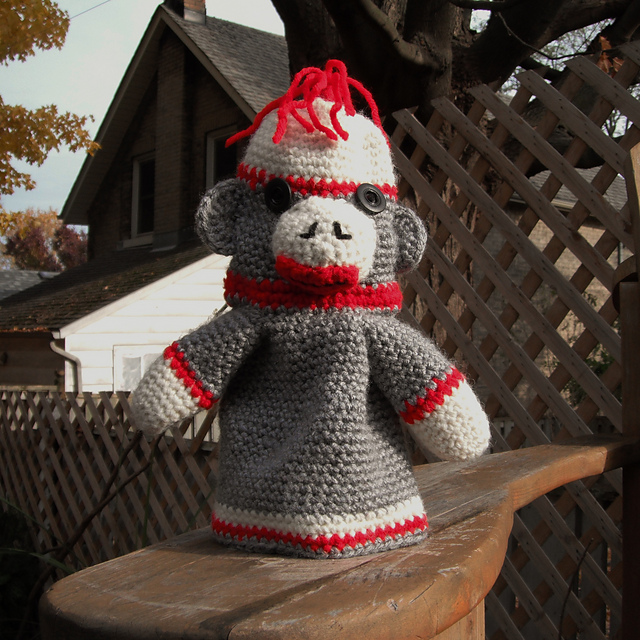 Ravelry: tmasters' sock monkey hand puppet