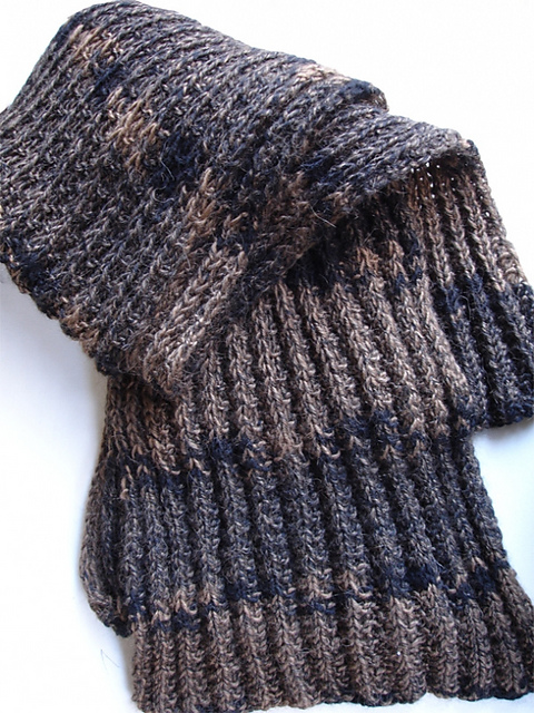 Ravelry: Boyfriend's scarf pattern by Danai