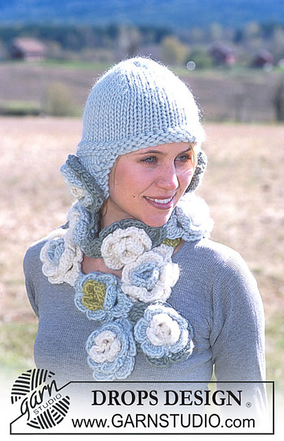 Ravelry: 93-39 a - Hat with flower attachments pattern by DROPS design