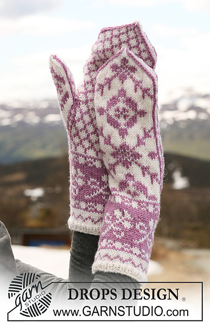 Ravelry: 116-6 Mittens with pattern pattern by DROPS design