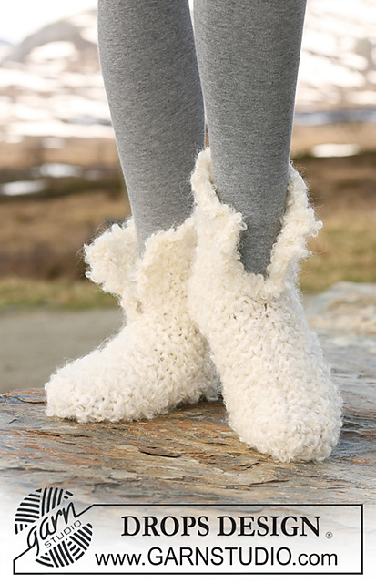 Ravelry: 116-27 Slippers pattern by DROPS design