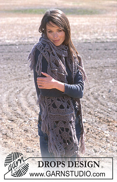 Ravelry: 93-2 Long scarf pattern by DROPS design