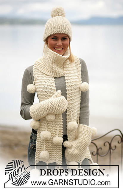 Ravelry: 98-6 b - Pom Pom Adore Scarf pattern by DROPS design