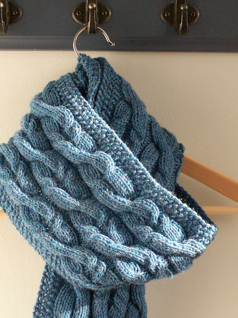 Ravelry: Uni Scarf pattern by Megan Delorme