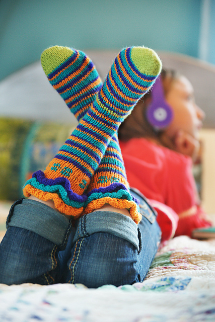 Ravelry: Tiered Ruffle Socks pattern by Kate Oates