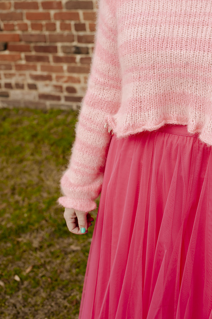 Ravelry: Ruffle Fluff pattern by Kate Oates