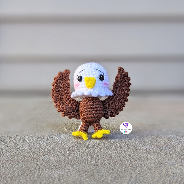 Ravelry: Bald Eagle Amigurumi pattern by Ankita Palit