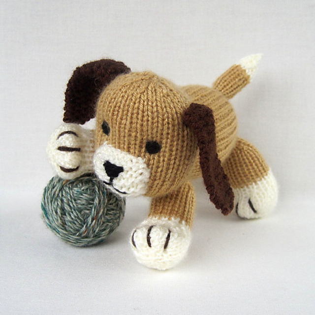 Ravelry: Muffin the Puppy pattern by Elizabeth Phillips