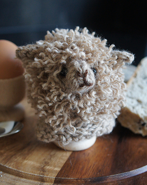 Ravelry: Cate Egg Cosy pattern by Tracy Birch