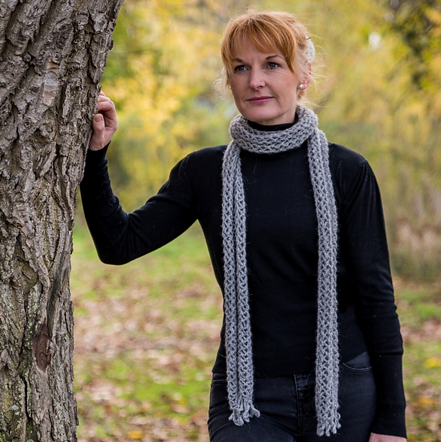 Ravelry: skinny scarf pattern by Tracy Birch