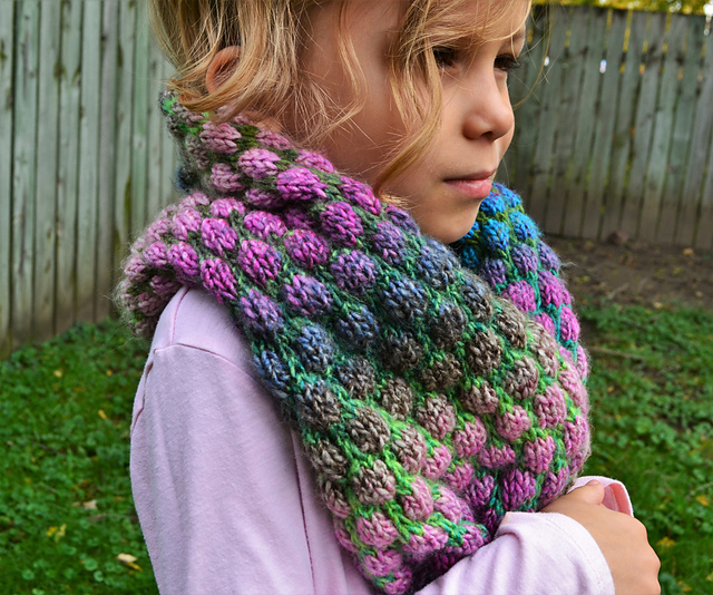 Ravelry: Festival of Lights Scarf pattern by While They Dream
