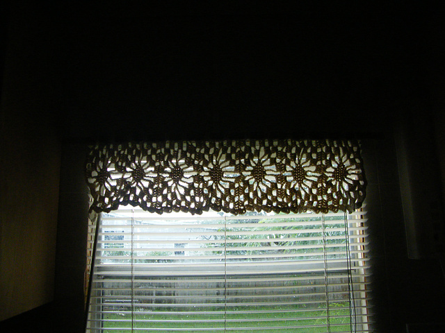 Ravelry: Window Valance pattern by Irene Duquette