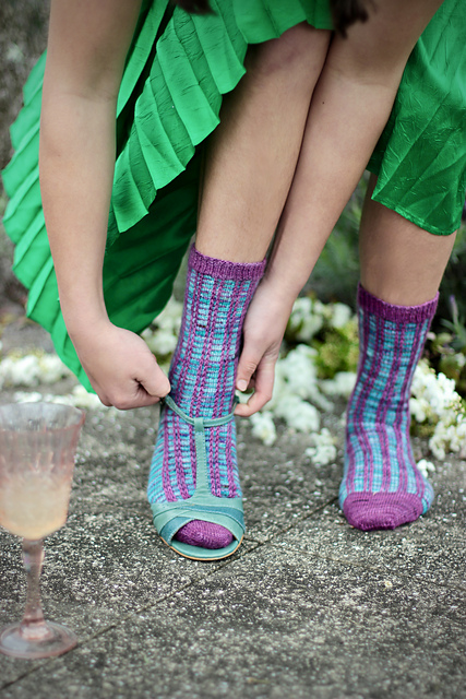 Ravelry: Diva pattern by Libby Jonson