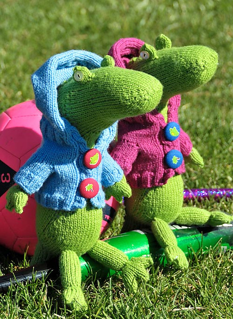 Ravelry: Niles and Cleo pattern by Jennie Eveleigh Lamond