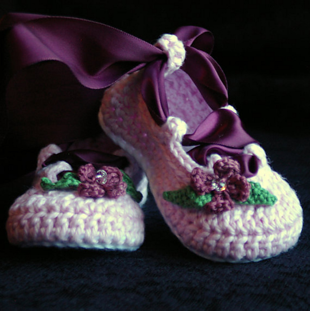 Ravelry: Baby Ballerina Booties pattern by Lorin Jean