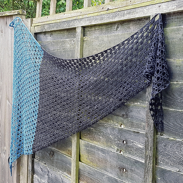 Ravelry: justanotherkim's Two Colour Scarf