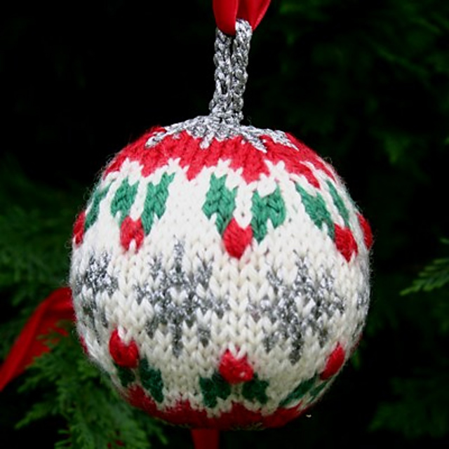 Ravelry: Christmas Balls pattern by Mary Ann Stephens