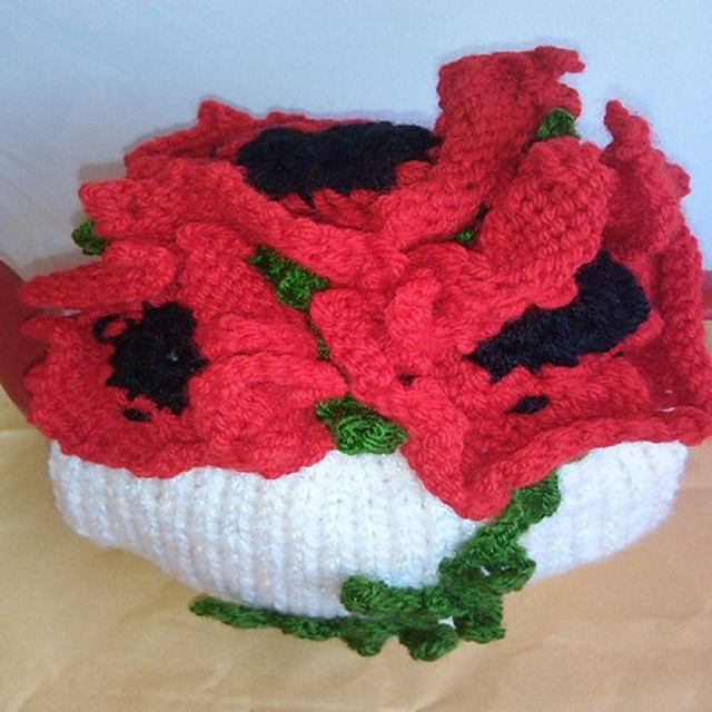 Ravelry: Poppy Flower Tea Cosy Knitting Pattern pattern by Pamela Lang