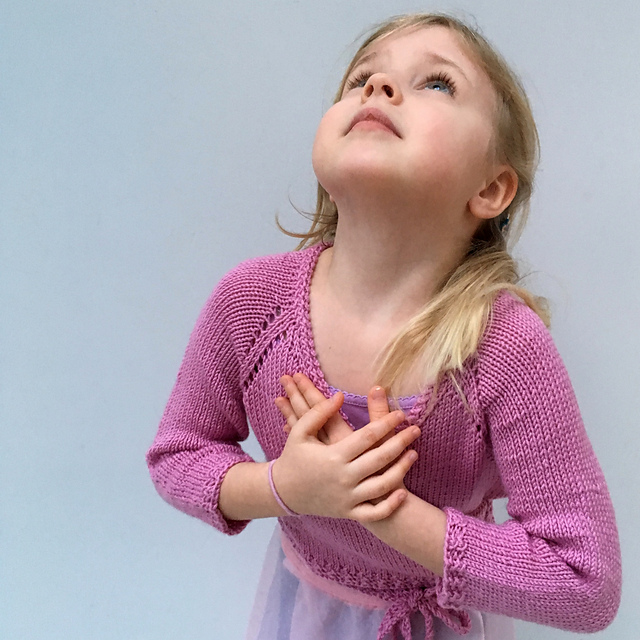 Ravelry: Ballet wrap pattern by Sophie McKane