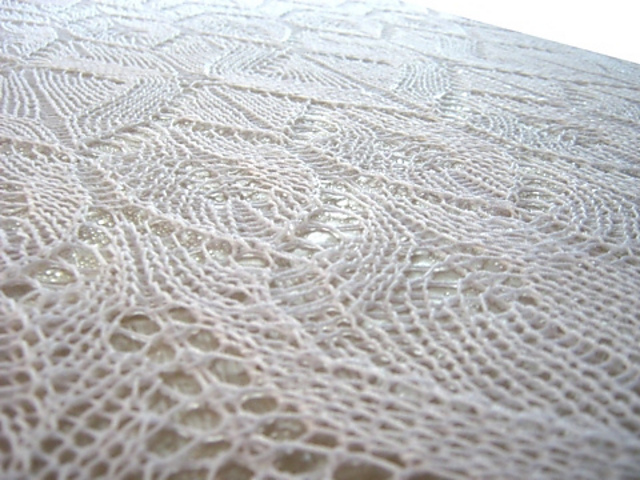 Ravelry: Lace Holly pattern by Susann Hajjar