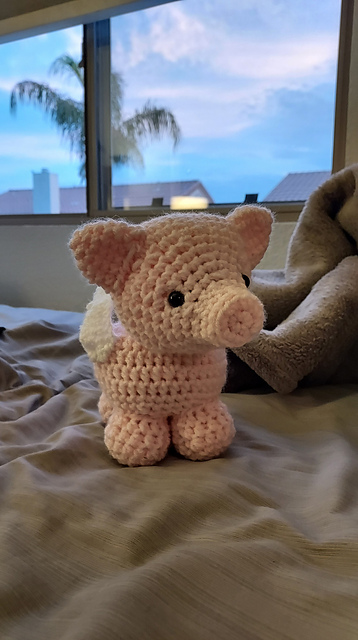 Ravelry: When Pigs Fly-Amigurumi Pig with Wings pattern by Kat Craft