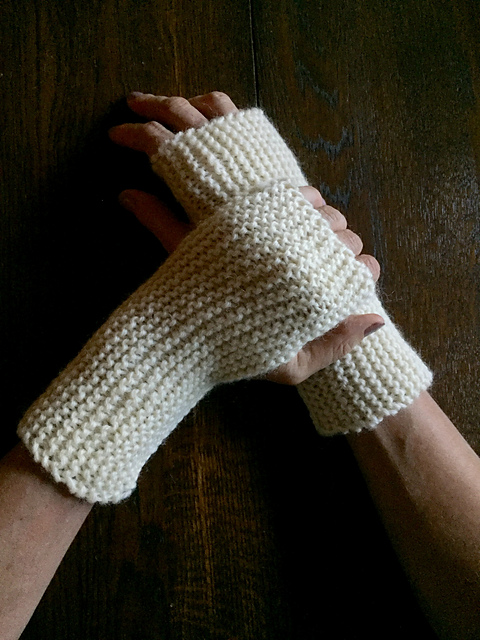 Ravelry: Math Class Mitts pattern by Amy Tozer