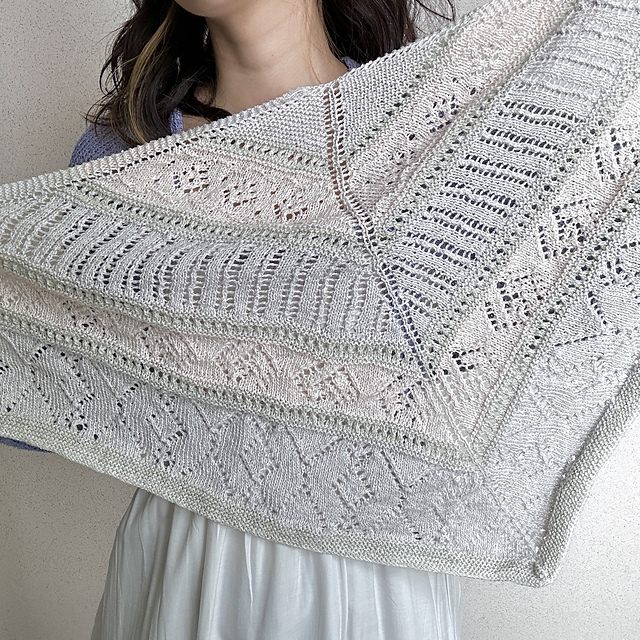 Ravelry: Fragrance shawl pattern by UR sun