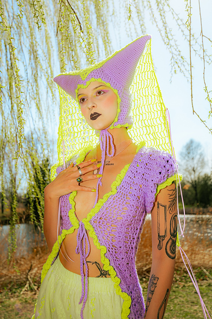 Ravelry: Veiled Escoffion Headpiece pattern by Vandal Yarnz