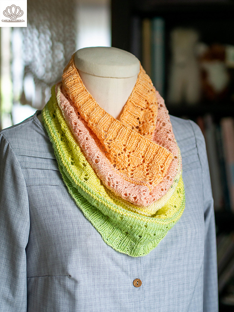 Ravelry: vanessaewing's Lace sampler cowl