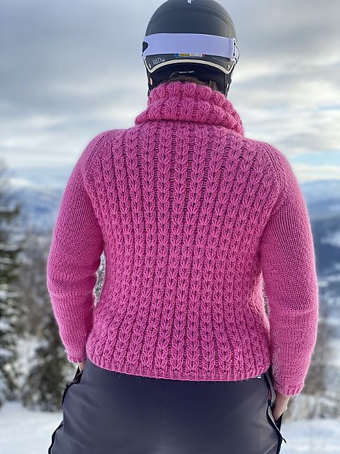 Ravelry: Chunky Kornblomstgenser pattern by Floetre