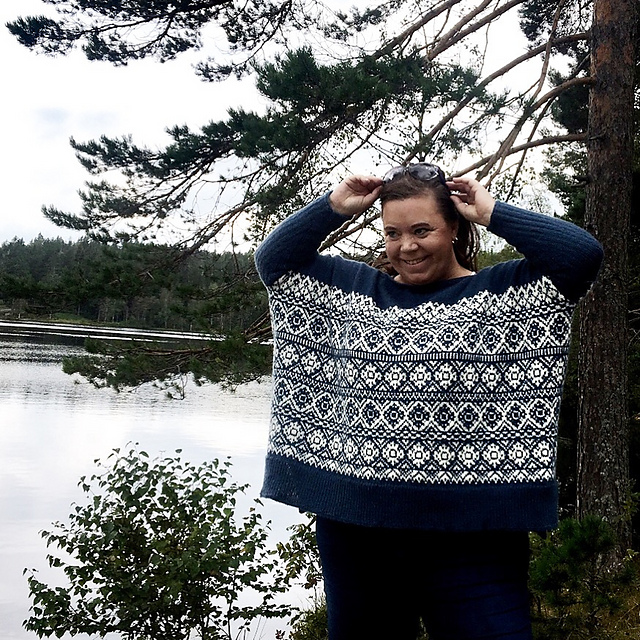 Ravelry: Poncho sweater with mountain roses pattern by Anne Merete ...
