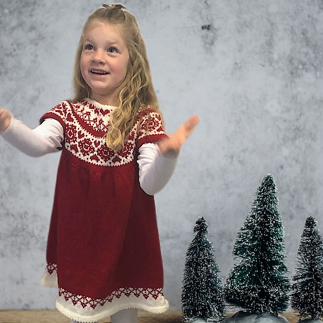 Ravelry: Christmas Dress for Girls pattern by Anne Merete Fjeld - Varm ...