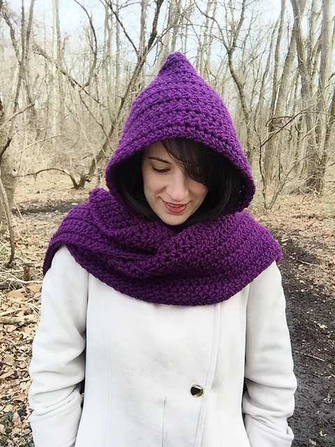 Ravelry: Scoodie Hooded Scarf pattern by Heather DiFabio
